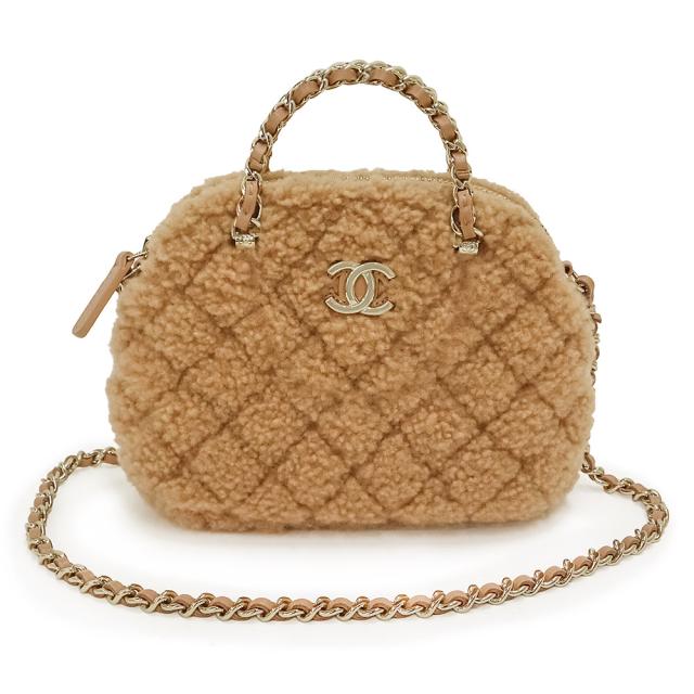 （未使用　展示品）シャネル CHANEL ココマーク マトラッセ チェーン クラッチ 2way ショルダー ハンドバッグ 斜め掛け シアリング ラムスキン レザー ベージュ ライトゴールド金具 AP3354