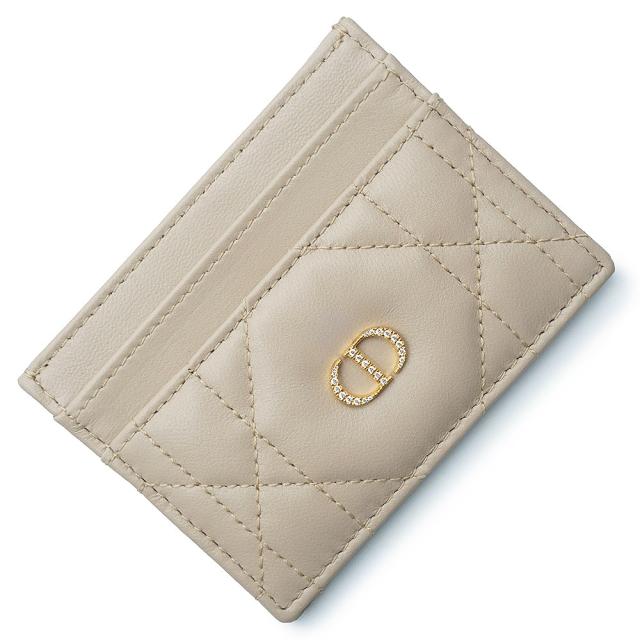 （新品・未使用品）クリスチャンディオール Christian Dior カロ Caro Freesia クリスタル カードホルダー カードケース 名刺入れ 定期入れ パスケース マクロカナージュ ラムスキン レザー パウダーベージュ ゴールド金具 S4205UHNN 箱付
