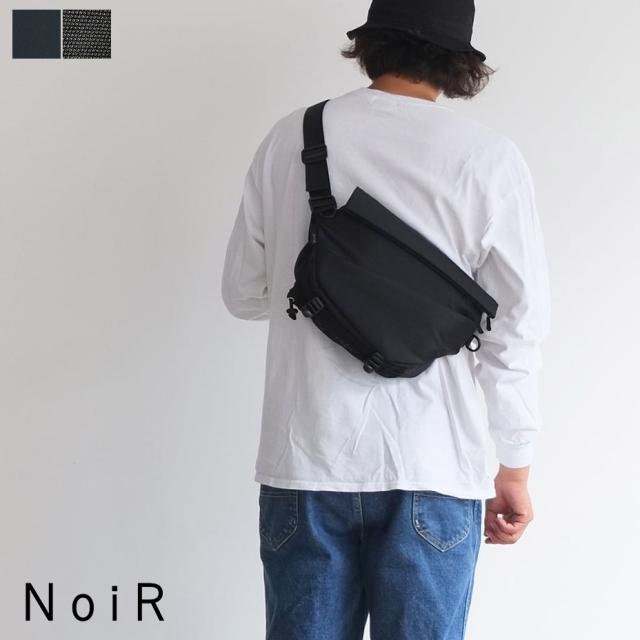 ショルダーバッグ メンズ レディース 斜めがけ 大人 斜めがけバッグ ブランド かっこいい 小さめ 上品 おしゃれ ファスナー付き マチ 広 無地 大容量 通勤 通学 メッセンジャーバッグ ボディバッグ ハーフロール ボトルホルダー付き ブラック 黒 バッグ 鞄 2025 冬 春 春夏