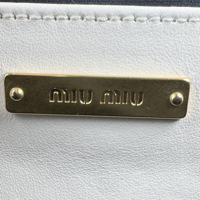MIUMIU ミュウミュウ ショルダーバッグ オフホワイト/ゴールド 14056