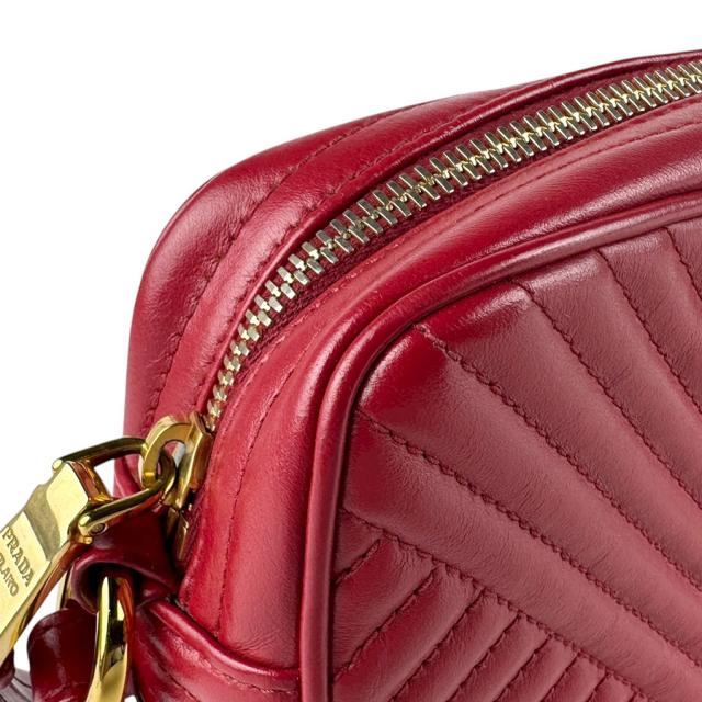 PRADA プラダ ショルダーバッグ レッド 14060 レディース【中古】 z7082