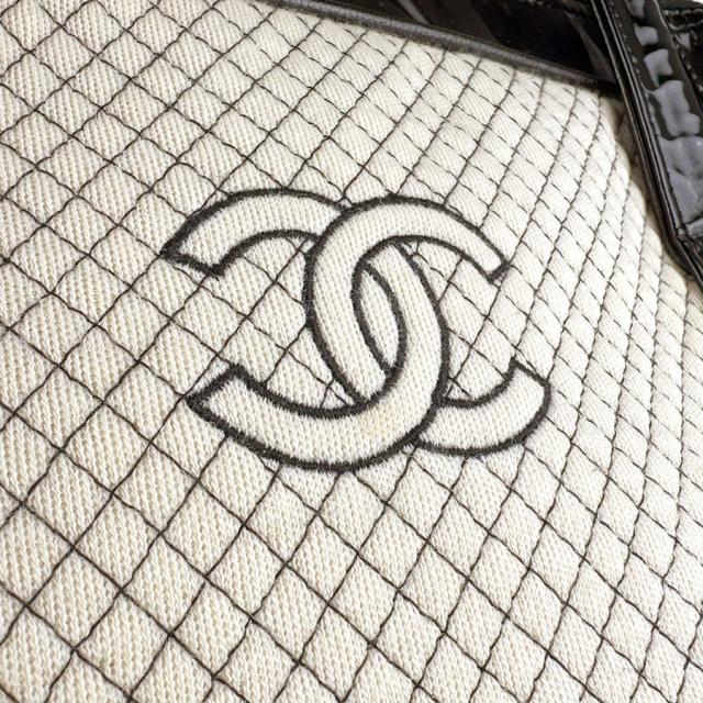 CHANEL シャネル ショルダーバッグ ブラック×アイボリー 14054