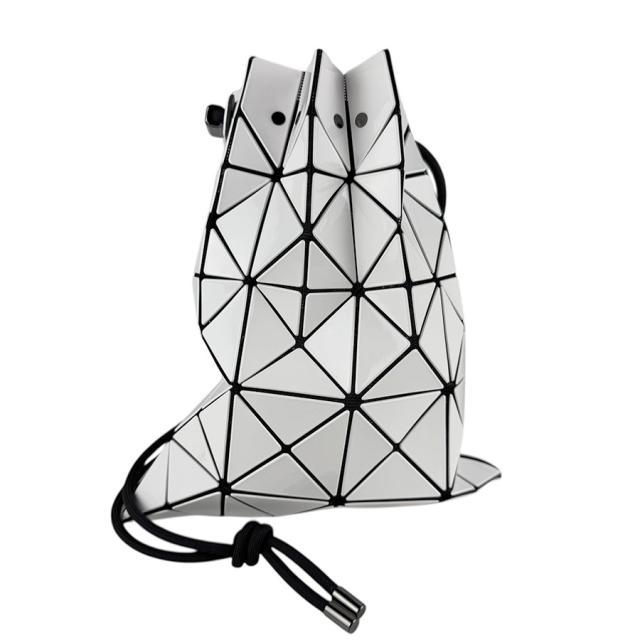 BAOBAO ISSEYMIYAKE バオバオ イッセイミヤケ ショルダーバッグ ショルダーポーチ ホワイト/ブラック 14056 ユニセックス【中古】 z7647