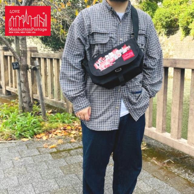 マンハッタンポーテージ Manhattan Portage カジュアル メッセンジャー バッグ JR キャンバス アート プリント 2023 Casual Messenger Bag JR Canvas Art Print 2023 ブラック 1605-JR-ART-23 BLK