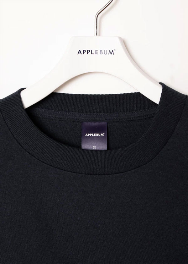 APPLEBUM アップルバム “APBM” L/S T-shirt -NAVY- メンズ Tシャツ 長袖 ロンT ドロップショルダー 送料無料 ストリート atftps