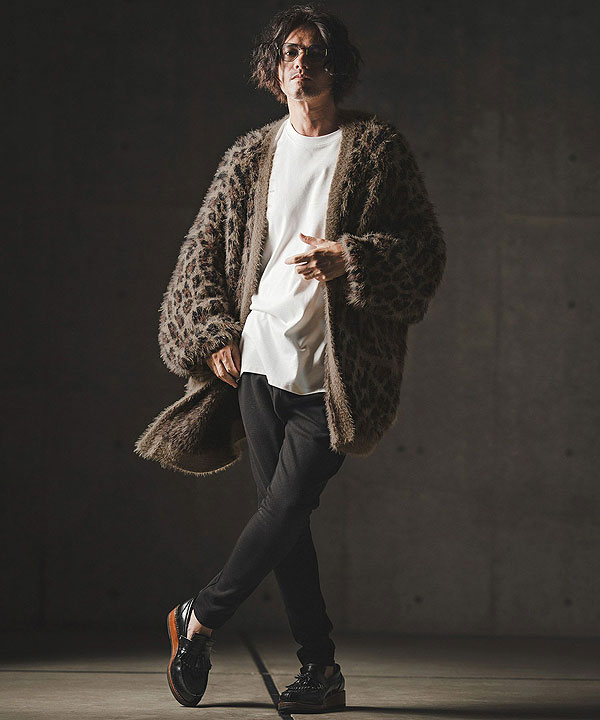 2025 秋冬 1st 先行予約 12月中旬〜下旬入荷予定 GLIMCLAP グリムクラップ Minimai detail cardigan -Leopard feather yarn sweater-
