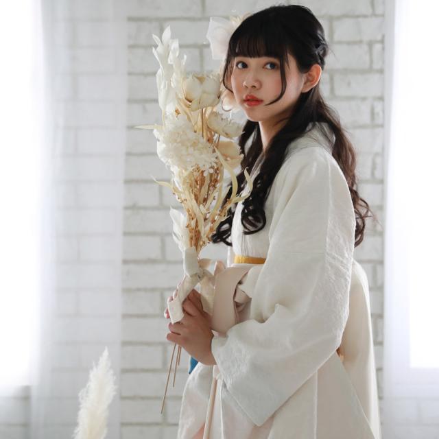 卒業式 袴 レンタル 女 フルセット 大学 袴セット 卒業式袴セット 日本製2尺袖着物＆袴フルセットレンタル モダン 「日本製ジャガード オフホワイトに花柄」  二尺袖  上品 大人 モノトーン