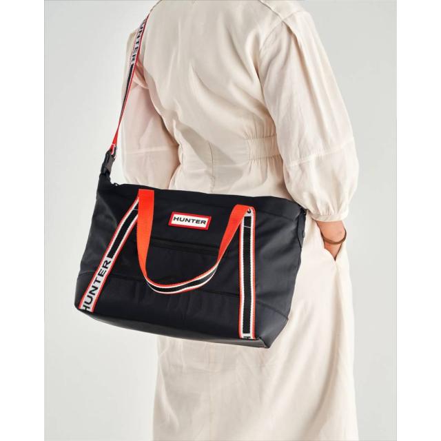 ハンター HUNTER 【正規取扱販売店】NYLON MIDI TOPCLIP TOTE ナイロン ミディアム トップ クリップ トート バッグ 13.06L メンズ レディース ブラック カジュアル バッグ 2WAY 通勤 通学 トートバッグ ショルダーバッグ ストラップ取り外し可能 UBS1201KBM