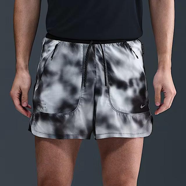 ナイキ NIKE Dri-FIT ADV ランニング ディビジョン ブリーズ ランニングショートパンツ メンズ ブラック 黒 スポーツ トレーニング ハーフ パンツ HJ4151-010