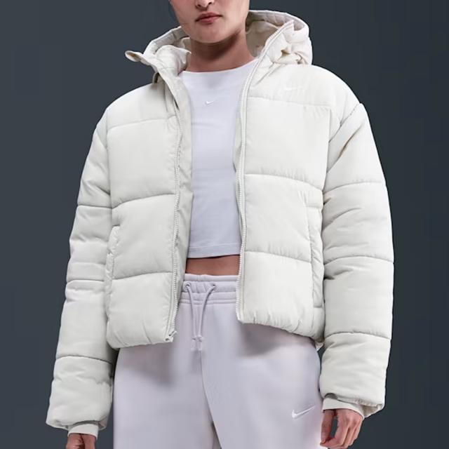 ナイキ NIKE スポーツウェア Therma-FIT クラシック パファー ルーズ フーデッド ジャケット レディース 秋 冬 ホワイト 白 スポーツ フィットネス アウター ジャケット FZ5900-072