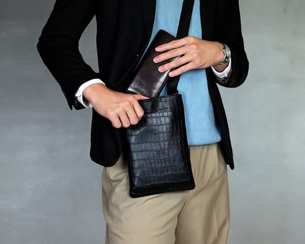 Costoroma コストローマ 牛革ポシェット ショルダーバッグ メンズバッグ クロコ型押しの牛革ポシェット バッグ 牛革 本革 クロコ型押し クロコ型押し革 クロコ型押し牛革ポシェット 父の日 誕生日 バースデー プレゼント ギフト 贈り物 お祝い 贈答品 グッズ おすすめ 人気