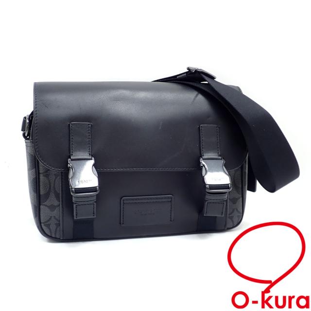 中古 コーチ ショルダーバッグ シグネチャー トラッククロスボディ メンズ ブラック 黒 PVC レザー C3747 斜め掛け アウトレット