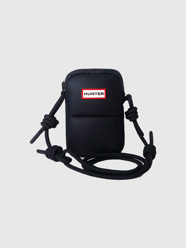 HUNTER ハンター バッグ ミニバッグ イントレピッド エクストラ パフ フォン ポーチ サコッシュ ラバー ロゴ 耐水 UBX5515KBM Intrepid Extra Puff Phone Pouch