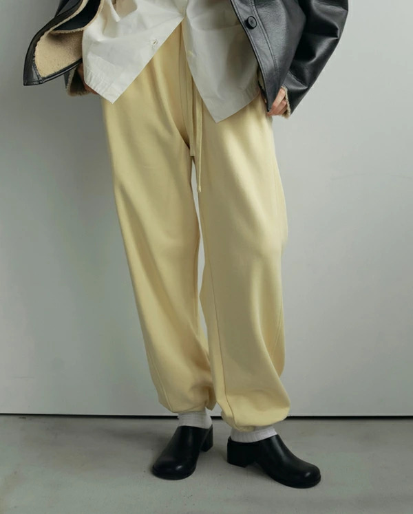 【即納】?nuke アンヌーク anuke　Drawstring Sweat Pants ドローストリングススウェットパンツ 62520726 船曳ひろみ【2025】【AW】【2025夏秋】【2025AW】【入荷】