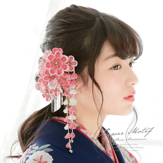 成人式 髪飾り 成人式の髪飾り つまみ細工 簪 かんざし 2点セット 桃色 ピンク 梅 花 藤下がり 鹿の子 鈴 縮緬 卒業式 結婚式 着物 フォーマル 髪飾り ヘアアクセサリー 和装
