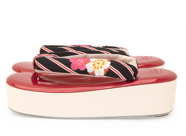 成人式 草履 レディース 厚底 振袖 盛装 yumiyumi 黒 赤 白 桜 さくら