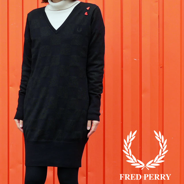 送料無料 レディース 秋冬 新作 冬新作 FW 2021 2022 長袖 人気 流行 定番 FRED PERRY SD2032 フレッドペリー ワンピース エイミー・ワインハウス チェッカーボード ジャンパードレス ニット チェック Vネック 黒 月桂樹