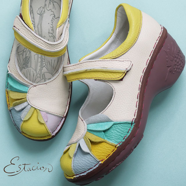 送料無料 ストラップシューズ レディース SS 春夏 新作 夏新作 秋新作 人気 流行 定番 2025 エスタシオン Estacion K212 エスタシオン 疲れない ストラップ厚底パンプス 本革 ミセス 痛くない カジュアルシューズ ウェッジヒール 花モチーフ レザーシューズ アイボリー 靴