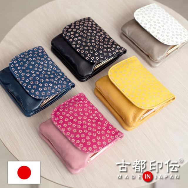 がま口財布 小さい財布 レディース 小桜 大人 向け かぶせ 極小財布 本革 鹿革 日本製 かわいい 和風 花柄 コザクラ 古都印伝 母の日 ギフト プレゼント【一粒万倍日】