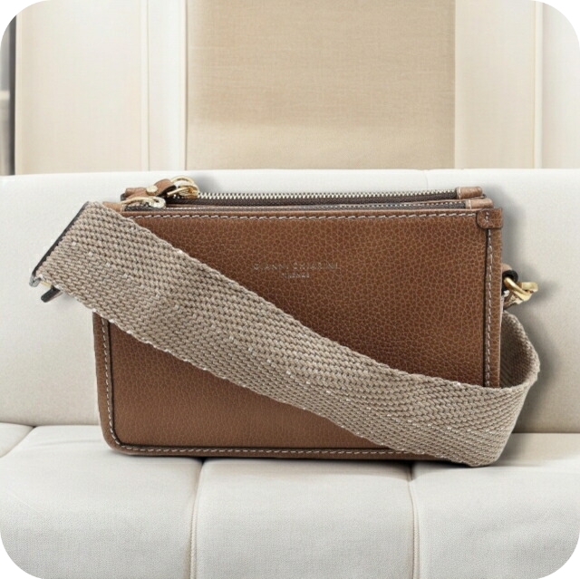 中古】トリーバーチ TORY BURCH ショルダーバッグ 斜めがけ レザー