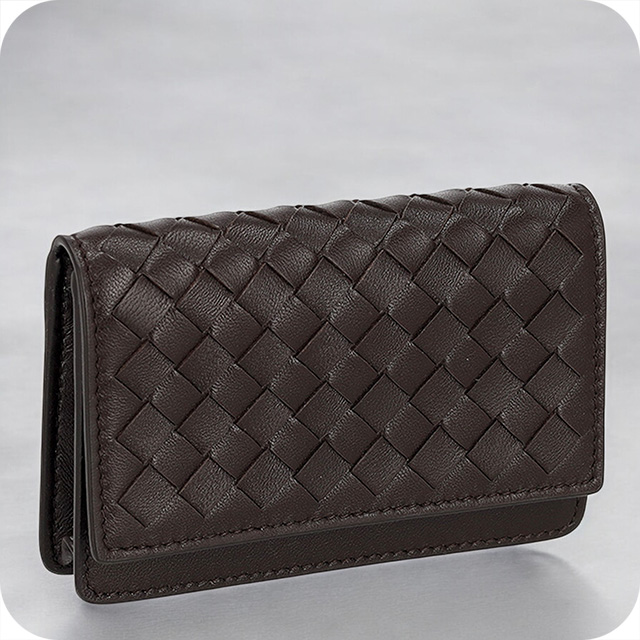 ボッテガ・ヴェネタ 名刺入れ メンズ レディース ブランド BOTTEGA VENETA イントレチャート レザー 133945-V3UN1 ブラウン 高級 おしゃれ プレゼント 実用的