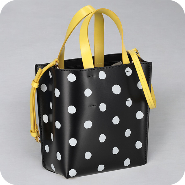 マルニ ハンドバッグ レディース ブランド MARNI SHMP0039Q4-P6049 ブラック/ホワイト 軽量 小さめ 手提げ 高級 おしゃれ プレゼント 女性 実用的 かわいい