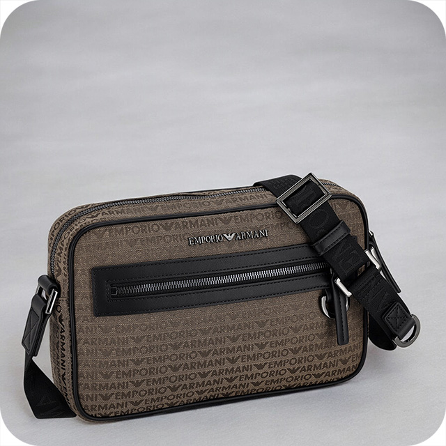 エンポリオ・アルマーニ ショルダーバッグ メンズ ブランド EMPORIO ARMANI EM001210-AF13823 ブラウン