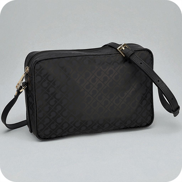 ゲラルディーニ ショルダーバッグ レディース ブランド GHERARDINI GHB0112 EXCAL ブラック 斜めがけ 高級 おしゃれ プレゼント 女性 実用的 かわいい