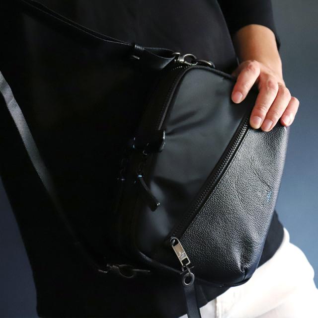 商品レビュー記入で+5%】ランバンオンブルー ショルダーバッグ メンズ