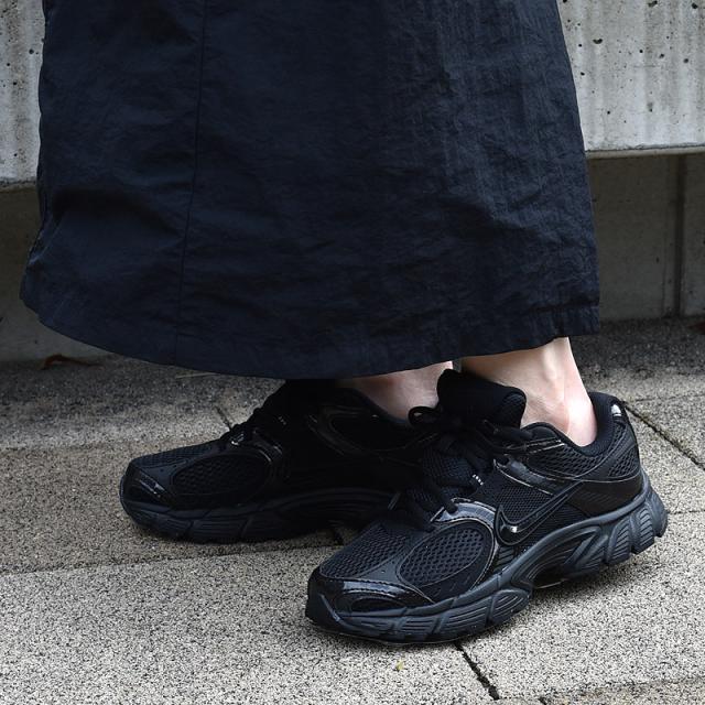 ナイキ nike レディース スニーカー カジュアル シューズ ファッション 靴 ローカット レトロランニング ウィメンズV5 RNR HQ7901 001 黒