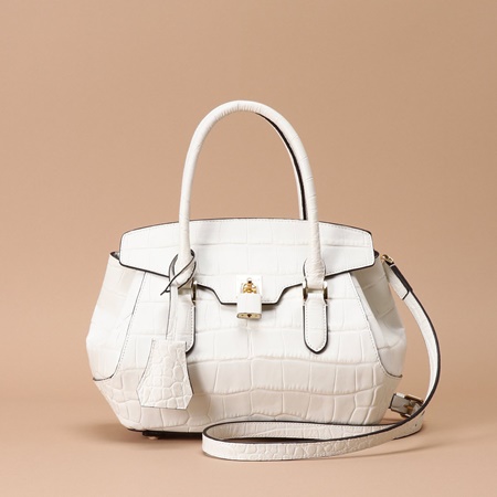 サマンサタバサ トートバッグ イタリアンカーフレザー 小サイズ オフホワイト Samantha Thavasa サマンサ タバサ ブランド 正規品 新品 ギフト プレゼント 人気 おすすめ 誕生日 記念日 クリスマス 送料無料 ラッピング無料