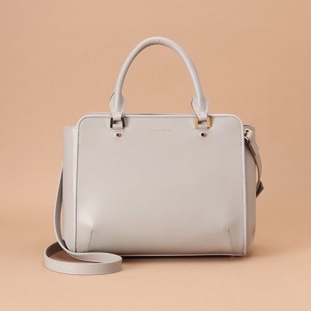 サマンサタバサ トートバッグ ガラスレザー グレージュ Samantha Thavasa サマンサ タバサ ブランド 正規品 新品 ギフト プレゼント 人気 おすすめ 誕生日 記念日 クリスマス 送料無料 ラッピング無料