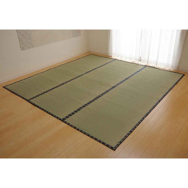 北海道・沖縄・離島配送不可 代引不可 い草 上敷きカーペット ござ 本間3畳 約191×286cm 九州産い草使用 畳の日焼けや汚れ防止に 調湿 抗菌防臭 消臭 両面 コンパクト収納 糸引織 ...