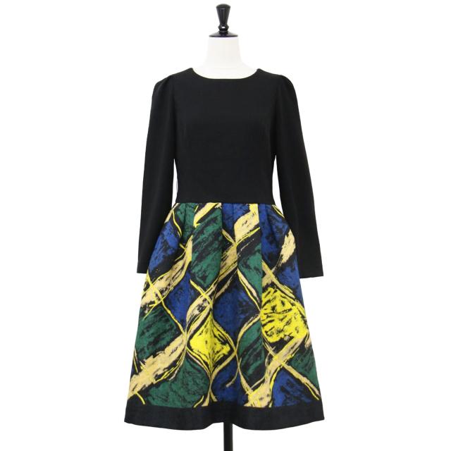 MS GRACY エムズグレイシー ワンピース ブラック系 黒 サイズ:36(S) 23秋冬 変形 チェック プリント ワンピース / ミディ丈 長袖 切替 フレア  日本製 トップス【レディース】【中古】【K4307】