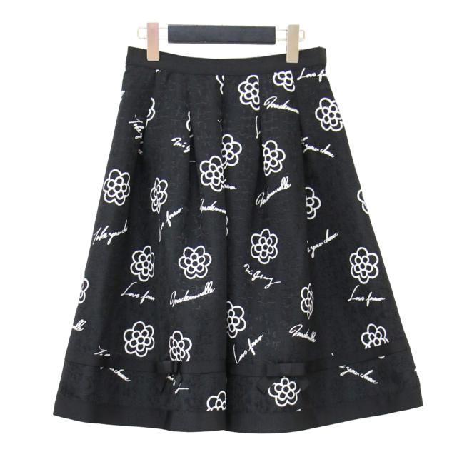 MS GRACY エムズグレイシー スカート ブラック 黒 サイズ:36(S) / カメリア柄 タック スカート / ミディ丈 フレア ジャガード ウエストゴム ロゴ / ボトムス【レディース】【中古】【美品】【K4432】