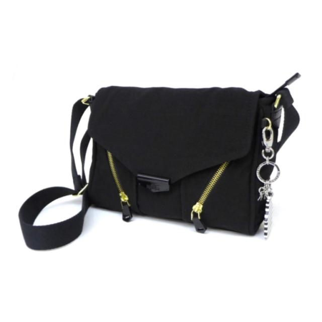 ｷﾌﾟﾘﾝｸﾞ KIPLING ｼｮﾙﾀﾞｰﾊﾞｯｸﾞ ﾁｬｰﾑ付き 黒 【中古】(42613)