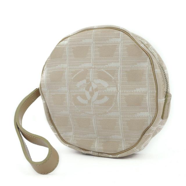 【BIGお買い物ラリー★30%OFFセール中】シャネル CHANEL ポーチニュートラベルライン オールドシャネル ベージュ シルバー レディース 中古