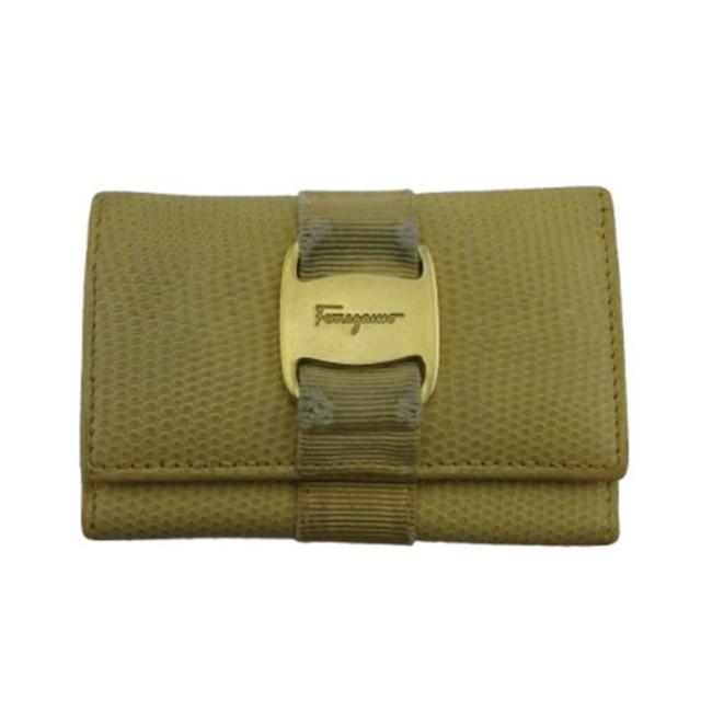 【BIGお買い物ラリー★30%OFFセール中】サルヴァトーレフェラガモ Salvatore Ferragamo キーケース 6連 ベージュ レディース 中古
