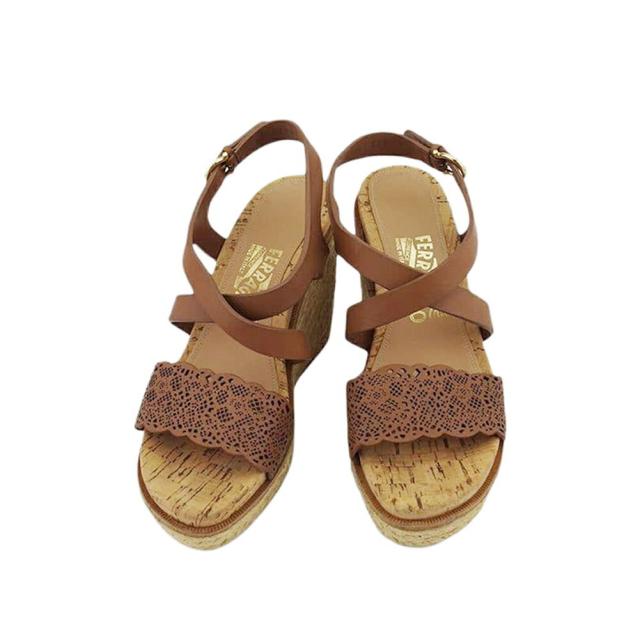 【BIGお買い物ラリー★30%OFFセール中】サルヴァトーレフェラガモ Salvatore Ferragamo サンダルクロスデザイン ♯6C ウェッジソール ブラウン ベージュ ゴールド レディース 中古