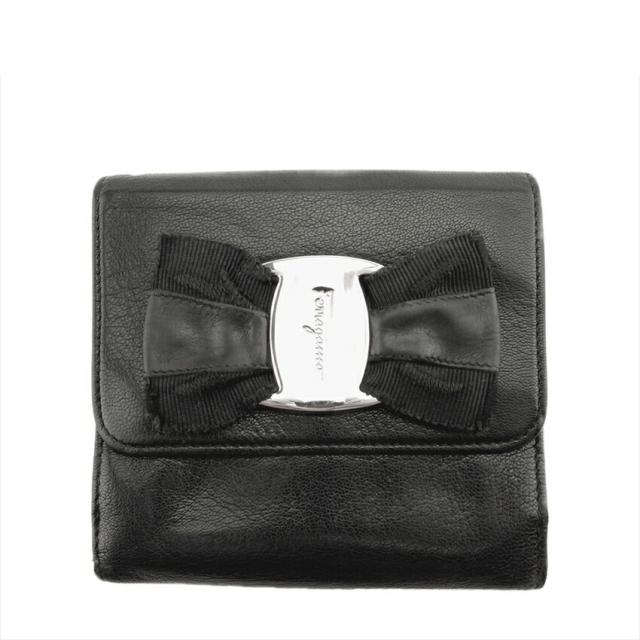【BIGお買い物ラリー★30%OFFセール中】サルヴァトーレフェラガモ Salvatore Ferragamo 二つ折り財布ヴァラリボン ブラック シルバー レディース 中古