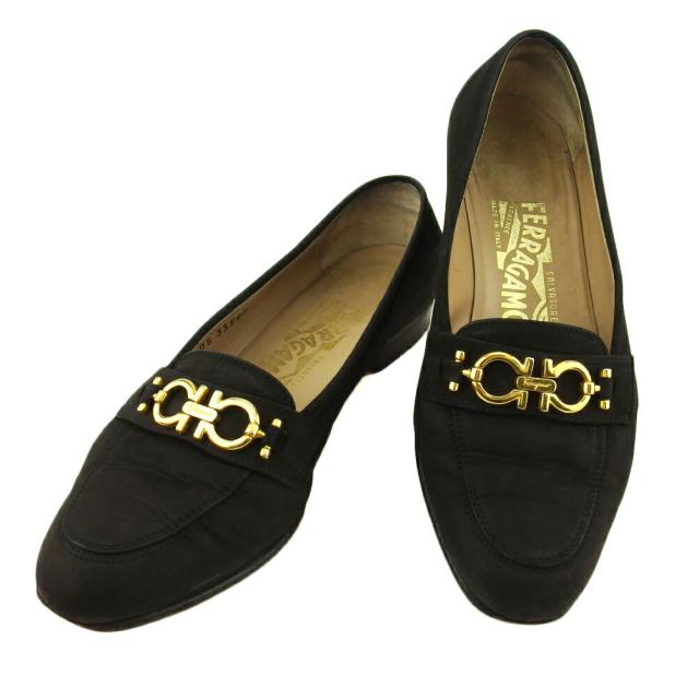 【X'masセール★30%OFF】サルヴァトーレフェラガモ Salvatore Ferragamo ローファーガンチーニ ♯5ハーフD ラウンドトゥ ブラック ゴールド レディース 中古