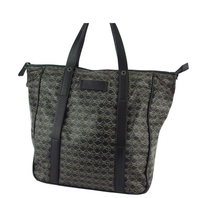 【BIGお買い物ラリー★30%OFFセール中】サルヴァトーレフェラガモ Salvatore Ferragamo トートバッグガンチーニ柄 ブラック ベージュ グレー 灰色 レディース 中古