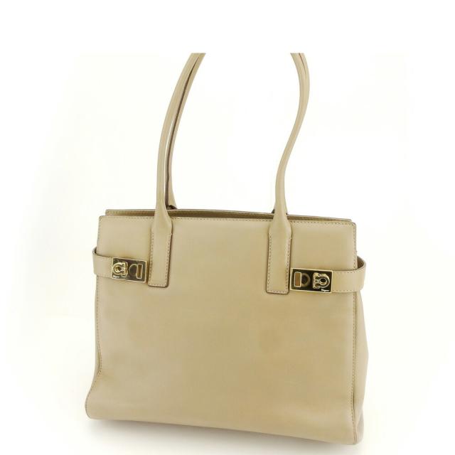 【BIGお買い物ラリー★30%OFFセール中】サルヴァトーレフェラガモ Salvatore Ferragamo トートバッグガンチーニ ベージュ ゴールド レディース 中古