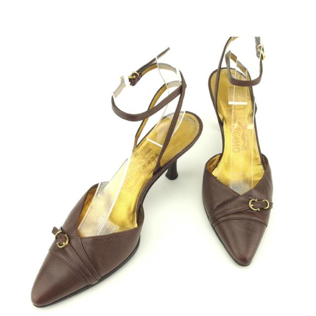 【BIGお買い物ラリー★30%OFFセール中】サルヴァトーレフェラガモ Salvatore Ferragamo パンプスガンチーニ ♯5ハーフC ポインテッドトゥ ブラウン ゴールド レディース 中古