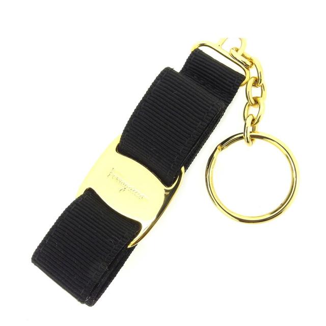 【BIGお買い物ラリー★30%OFFセール中】サルヴァトーレフェラガモ Salvatore Ferragamo キーホルダーヴァラリボン ブラック ゴールド レディース 中古