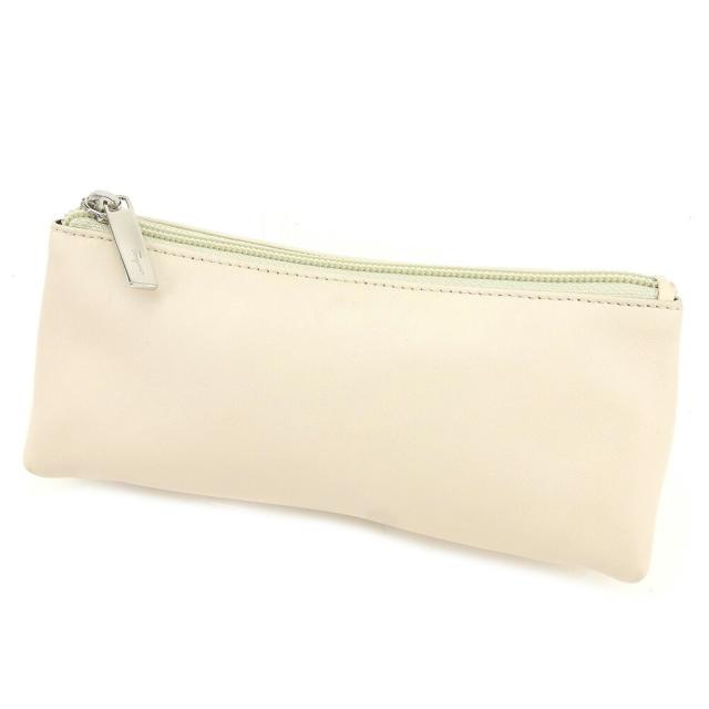 【BIGお買い物ラリー★30%OFFセール中】サルヴァトーレフェラガモ Salvatore Ferragamo ポーチ ベージュ シルバー レディース 中古