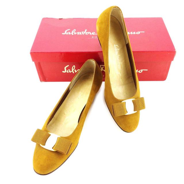 【BIGお買い物ラリー★30%OFFセール中】サルヴァトーレフェラガモ Salvatore Ferragamo パンプスヴァラリボン ♯5ハーフC ラウンドトゥ キャメル×ゴールド系 レディース 中古