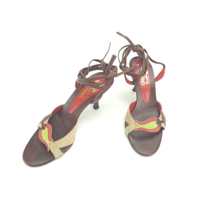 【BIGお買い物ラリー★30%OFFセール中】サルヴァトーレフェラガモ Salvatore Ferragamo サンダルフラワーモチーフ ♯5C レースアップ ベージュ×ブラウン×レッド系 レディース 中古