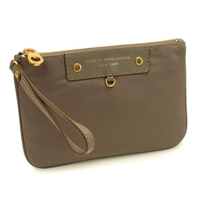 【BIGお買い物ラリー★30%OFFセール中】マークバイマークジェイコブス MARC BY MARC JACOBS ポーチロゴ ストラップ付き グレー×ゴールド レディース 中古