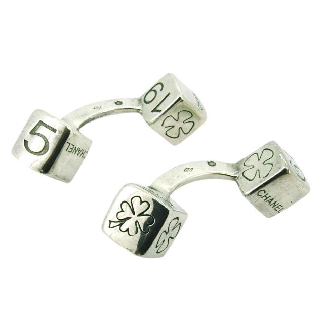 【X'masセール★30%OFF】シャネル CHANEL カフスクローバー シルバー レディース 中古